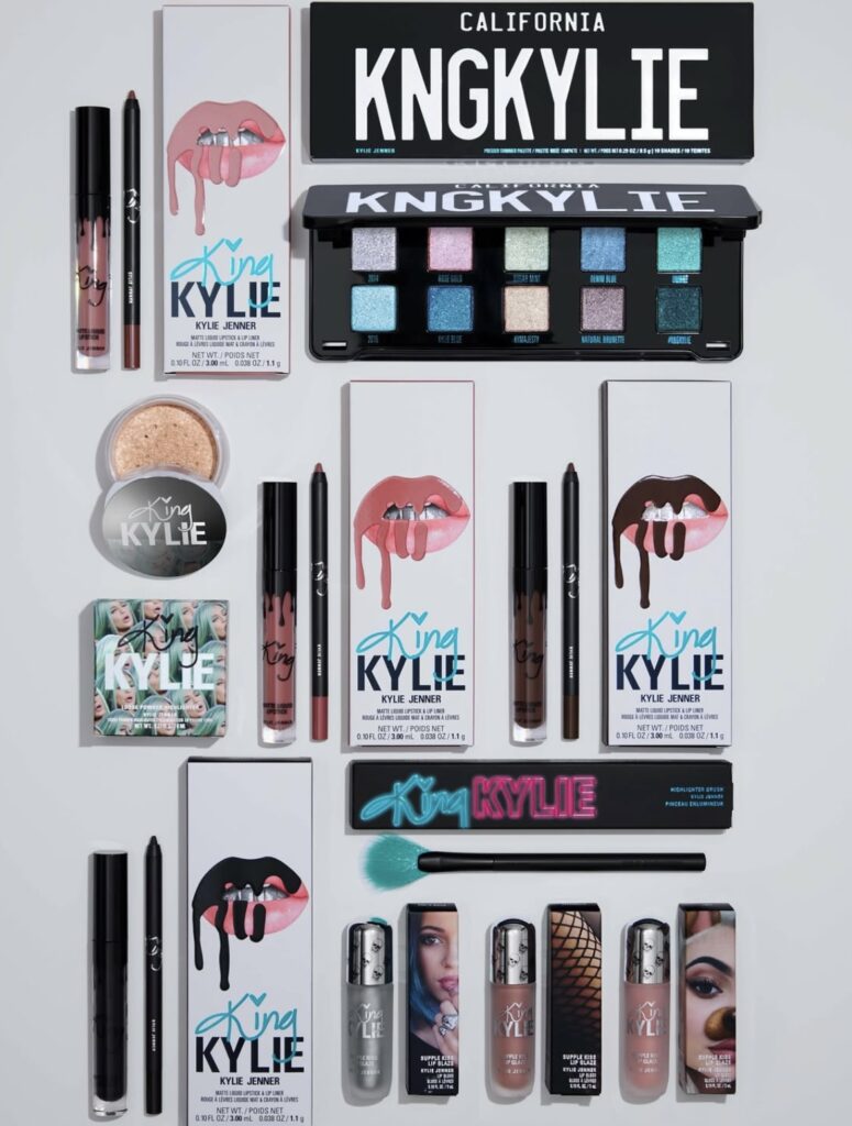 King Kylie is back: nostalgia, glamour y estrategia digital – Julio ...